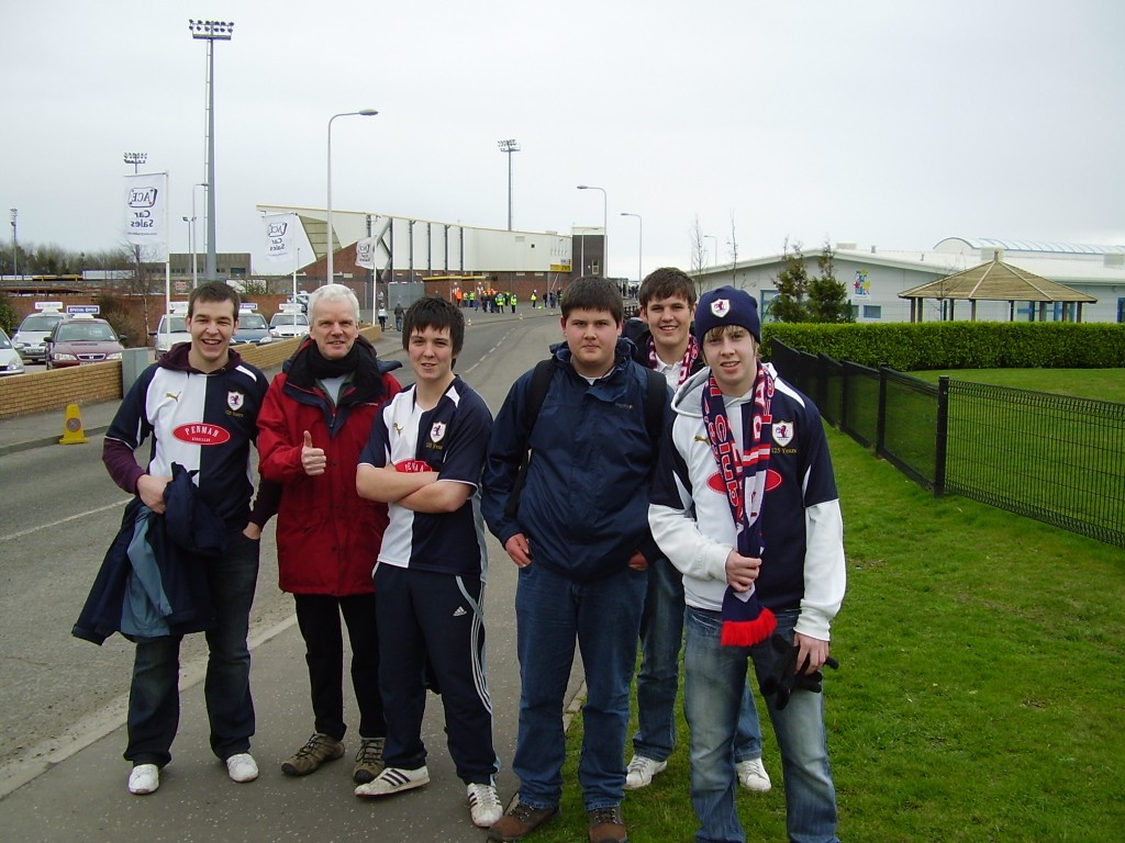 Walk To Methil: Mission Accomplished! – Raith Supporters Trust